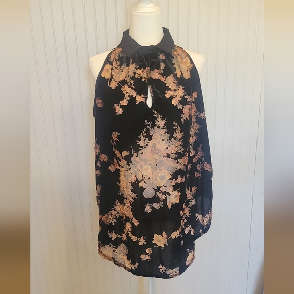 gimmicks by BKE | Tops | Gimmick Brand Size Lg Black Velvet With Sheer ...